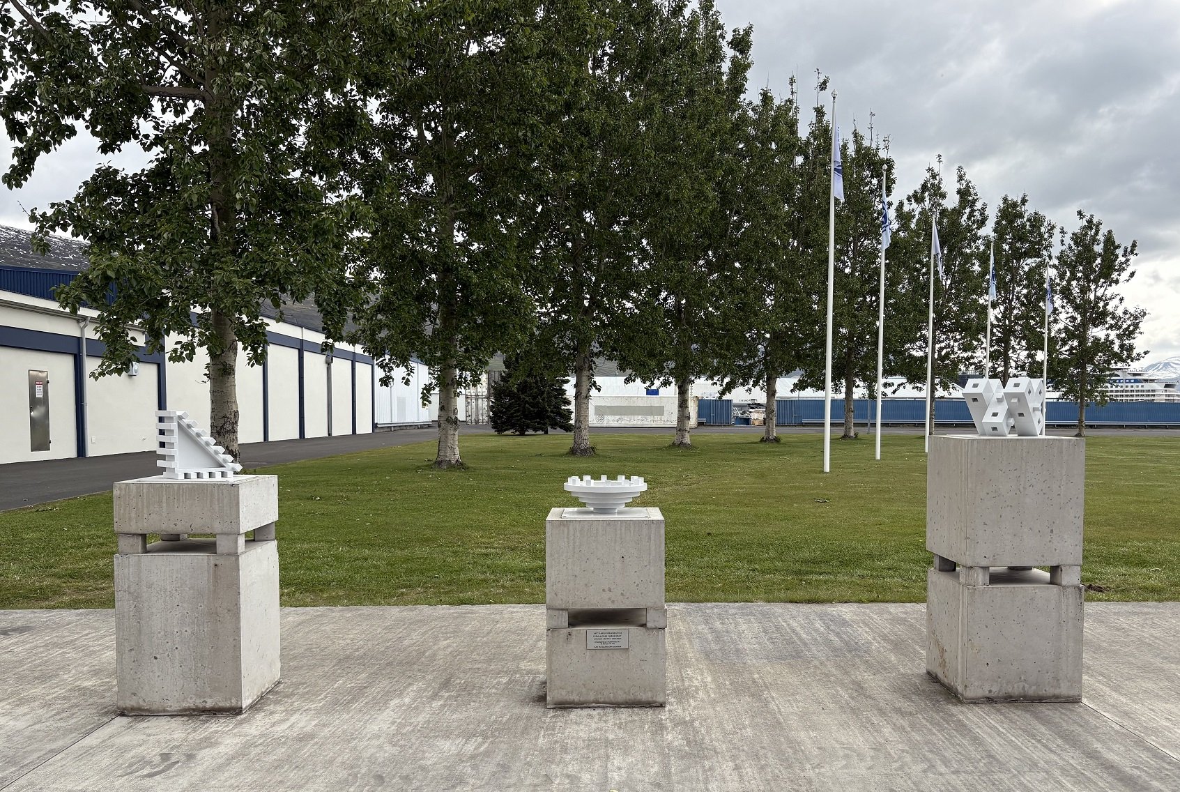 Mitt á milli nálægðar og endalausrar fjarlægðar | Samherji hf.